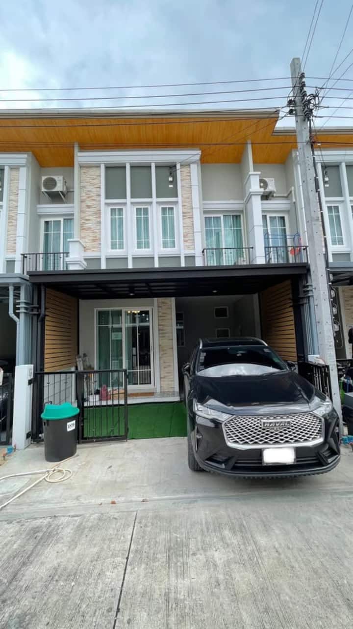 Home Style Modern Loft. - Lam Luk Ka