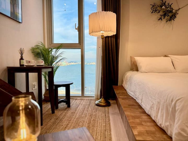 [영종도] 오션뷰  | 고층 | 루프탑 카페 | 인천공항 | Cove Stay-1002 - 중산동