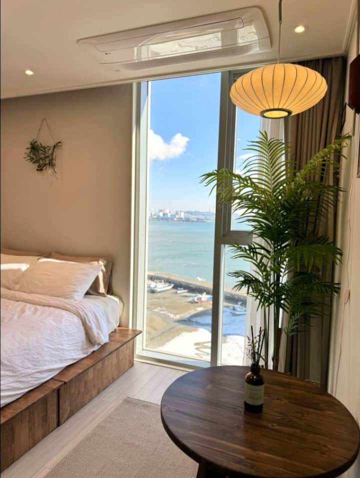 [Ocean View]stay영종sv4#오션뷰 #힐링#노을#구읍뱃터#인천공항#넷플릭스 - South Korea