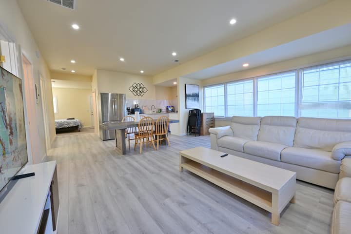 129u-3b2b With Backyard Parking Space - San Francisco, CA