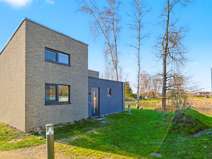 Wolkenfrei By Interhome - Dümmer