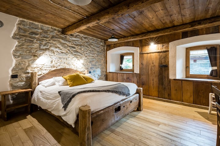 Camera 1 - Lamovreux - Champorcher