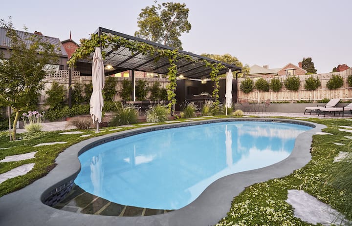 Belgravia Residence • Rooftop Pool Oasis - Bendigo Art Gallery, Bendigo