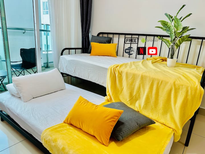 Muji Style 2r2b (2-12 Pax) Sunrise Seaview @Gtown - George Town