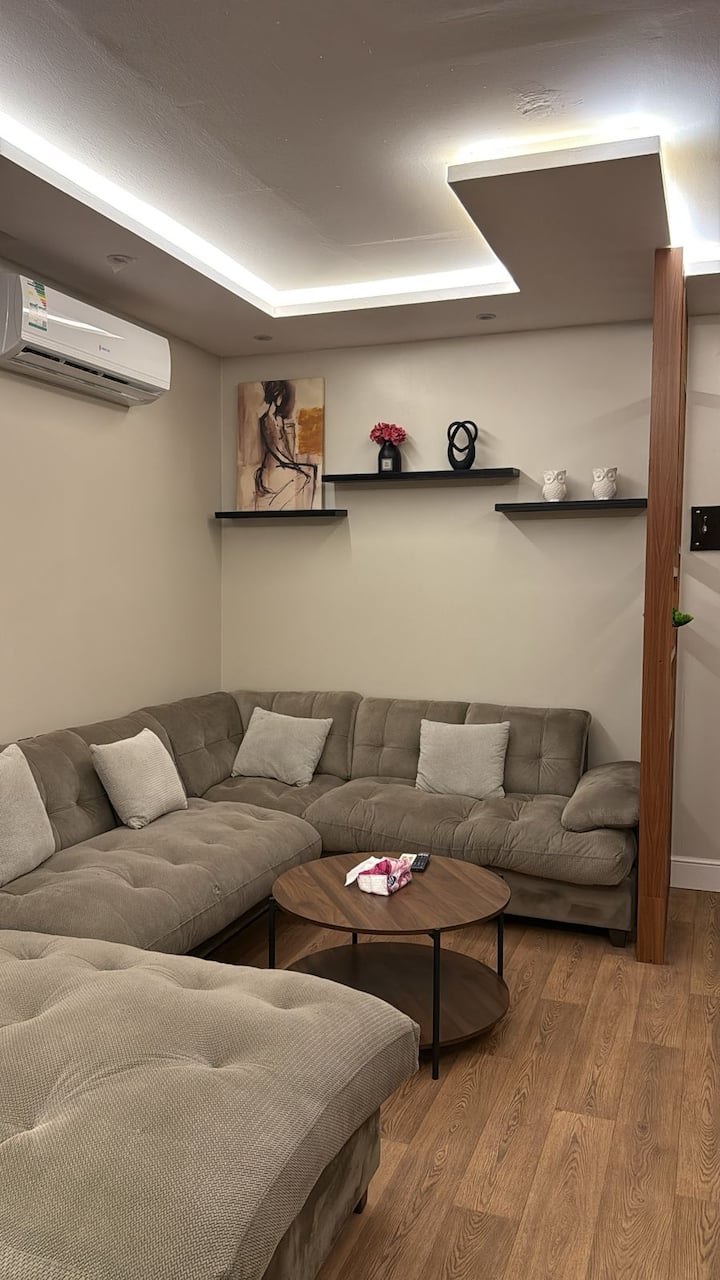 غرفة وصالة في العقيق D264 - Riad