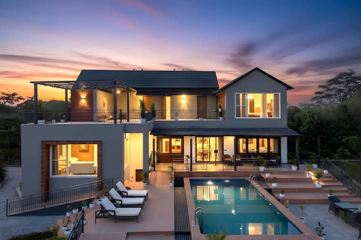 Stayvista At Villa Aera W/ Pool, Lawn - New Chandigarh