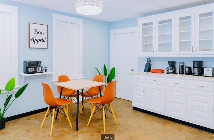 Modern Buffalo Stay Near Falls - Buffalo, NY