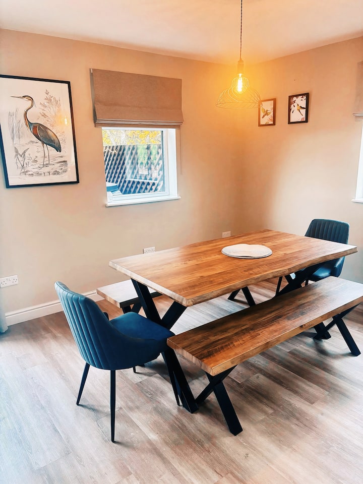 Luxury 2-bedroom Lodge With Hot Tub - Hinckley