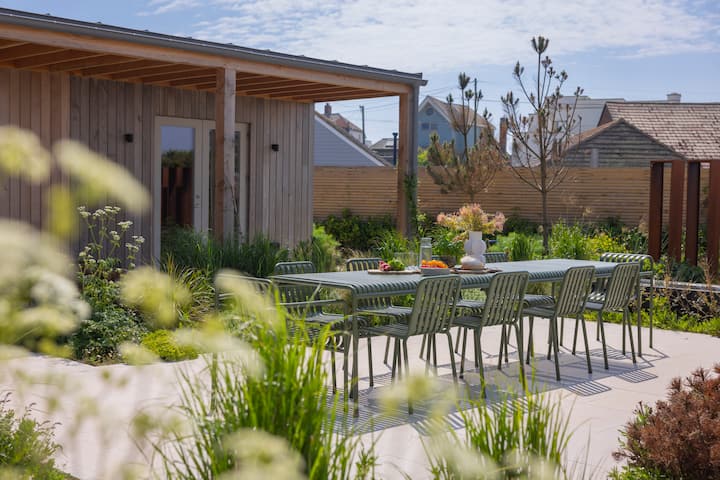 The Cottage In Camber - Sleeps 10 / 5 Bedrooms - Camber Sands
