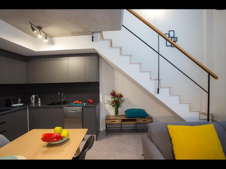 Hue01 - Furnished Rental Duplex With Terrace - Valencia