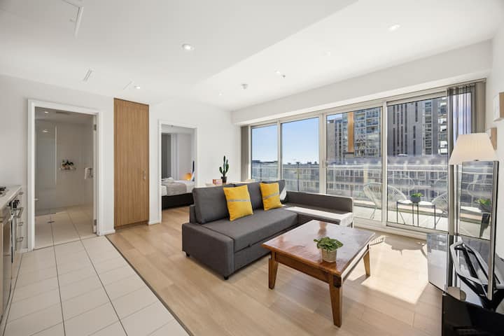 Balcony Bliss | Modern Cbd 1br Apartment - Adelaide
