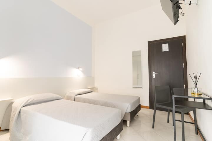 Hotel The Sea Rimini - リミニ