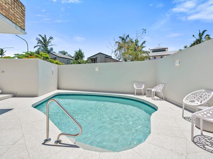 Exclusive Blue Lagoon With Private Heated Pool - Noosaville