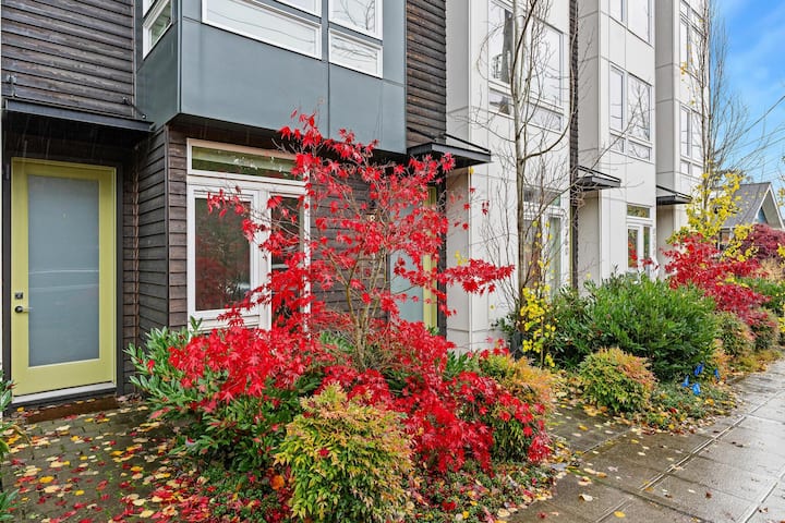 Modern 3bd Townhome W/ Roof Top Deck By Downtown - Seattle, WA