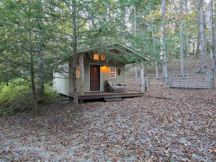 Private Romantic Tiny Home King Bed Jamestown - Tennessee