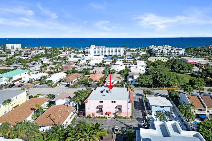 Pet Friendly Lauderdale By The Sea Beach Pad! - Lauderdale-by-the-Sea Beach, FL