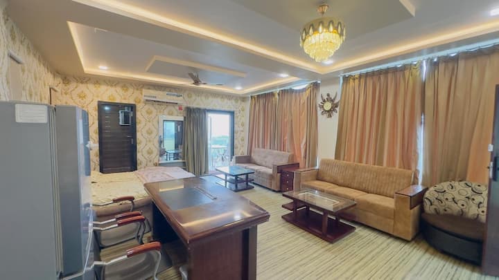 Lalitha Grand 2 Best Beach View With Luxury Stay - 비샤카파트남