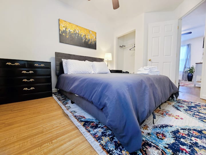 Cozy Apt Close To University & Downtown - Lexington, KY