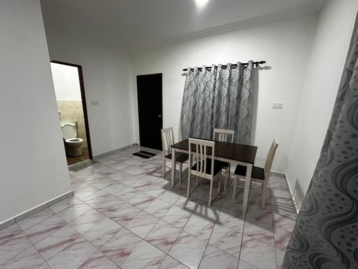 Taman Bandukan Cozy Riverside Cabin - Keningau