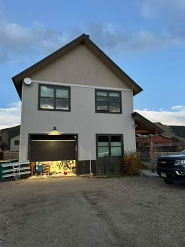Ultimate Comfortable Family Basecamp - Crested Butte, CO
