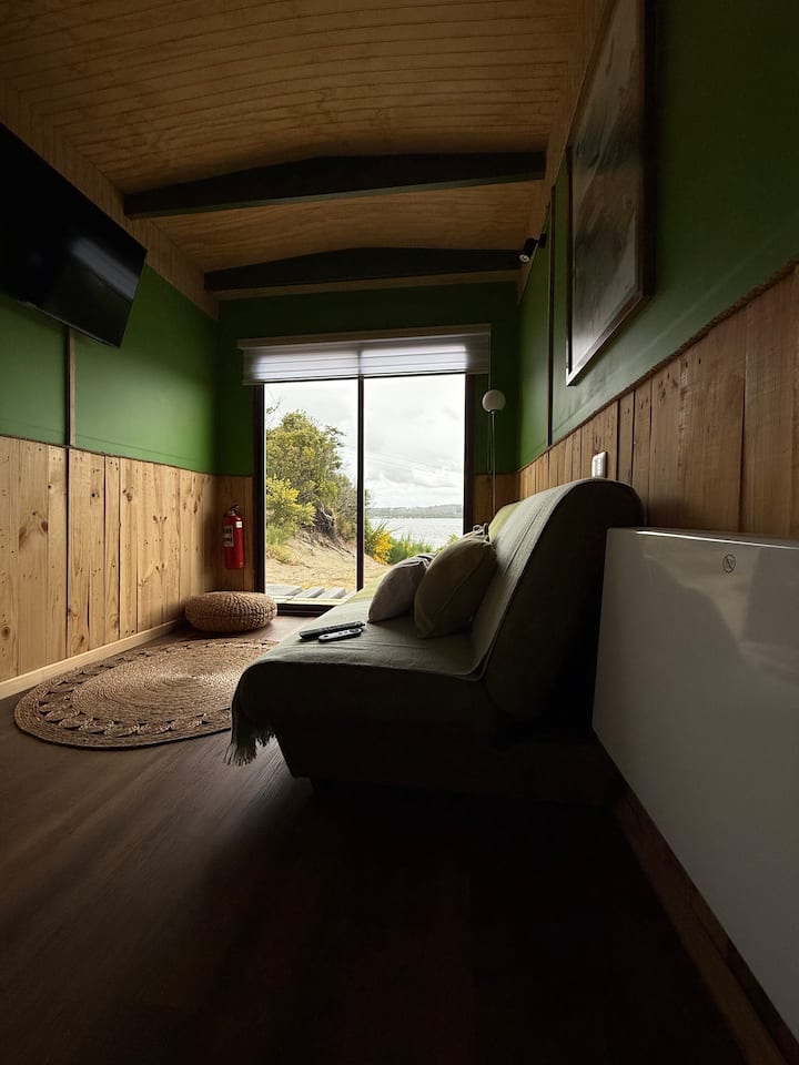 Refugio Zarapito · Frente Al Río Pudeto. - Ancud