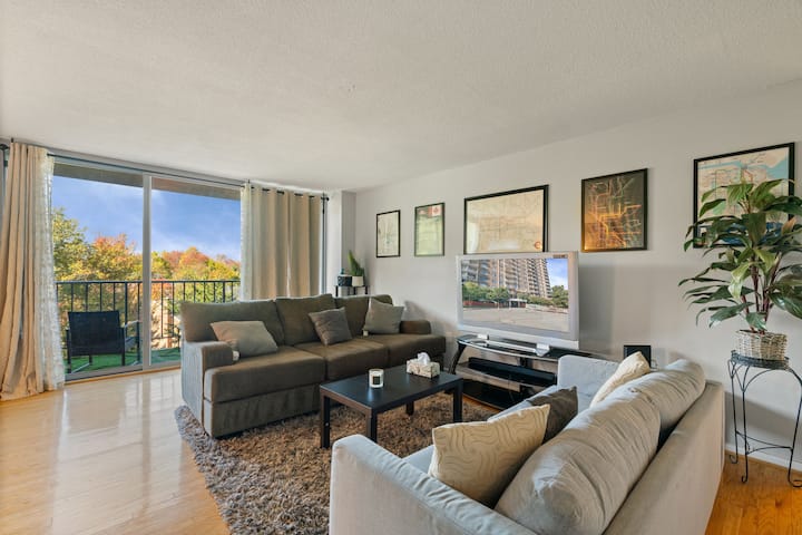 Spacious 2-bedroom Unit Near Old Town Alexandria - Alexandria, VA