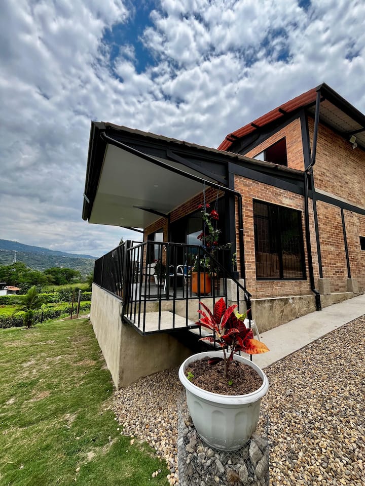 Cabaña - Villa Antolinez - La Mesa