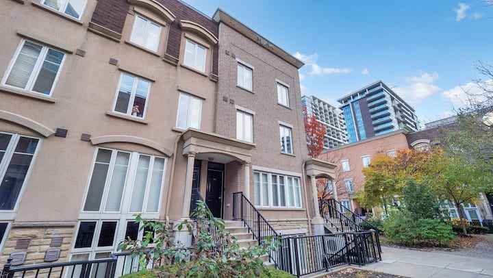 Liberty Village | Bmo Field | Rooftop Patio | Bbq - Toronto