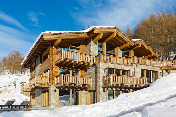 Luxury 7 Bedroom Chalet Seconds From The Slopes - Zermatt
