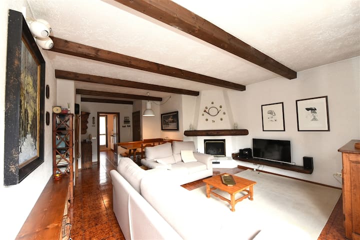 Relax Nel Centro: Camino E Vasca Idromassaggio - Bormio