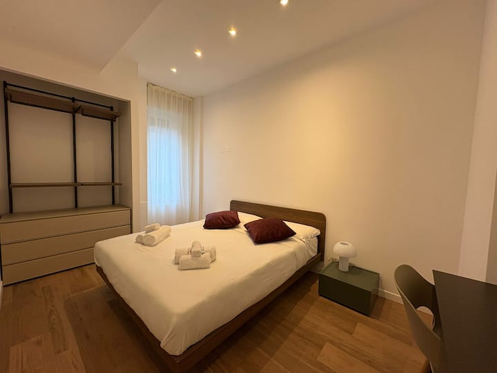 Luxury New Home - Stazione Garibaldi A 5 Minuti - Monza