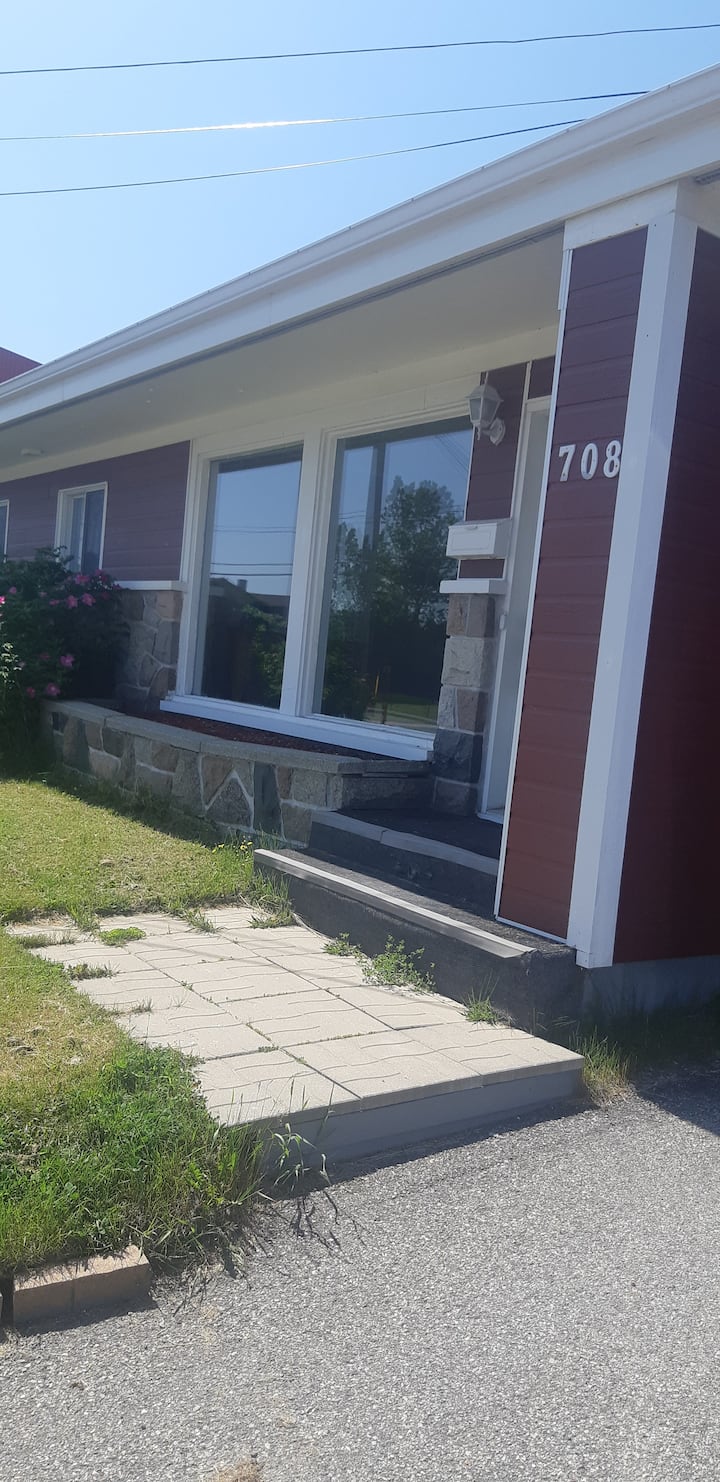 1 Bedroom Apartment Water View. - Rimouski