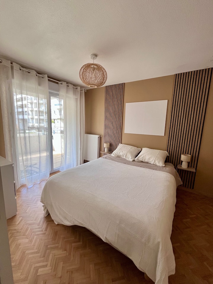 T2 Neuf Avec Terrasse+garage Privé En Centreville - Chambéry