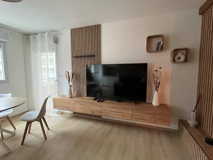 T2 Neuf Avec Terrasse+garage Privé En Centreville - Chambéry