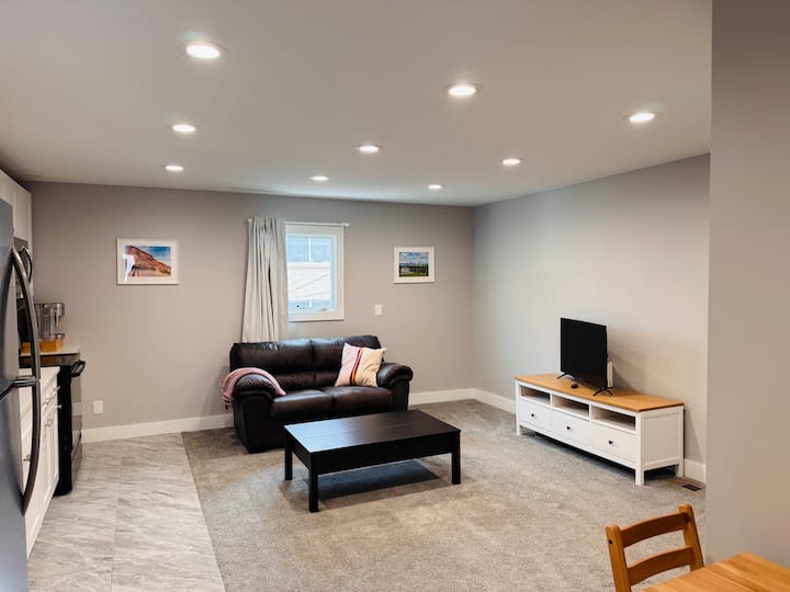 The Bluebird Flat - Centrally Located Apartment - Denver, CO