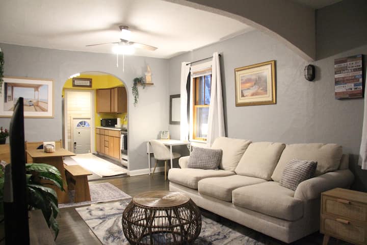 Cozy Home W/ Fast Wi-fi, Fire Pit, Coffee Bar - Michigan Township