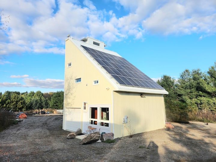 The Solar Barn - Large 3 Bedroom House In Palgrave - Caledon, ON, Canada