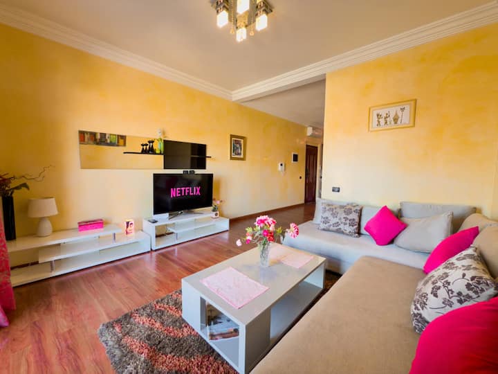 Appartement De Luxe A Gueliz – Piscine & Balcon - Marrakesh