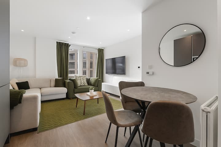 Mill Hill Park 2 Bed Apartment - Barnet