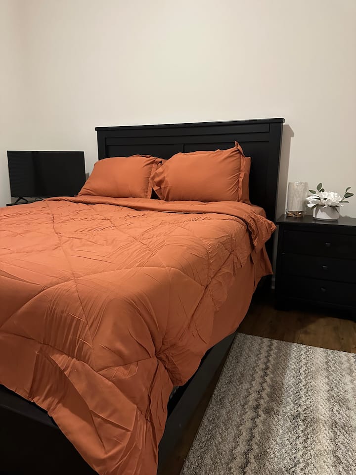 3-bedroom House With 2-bth,community Pool - Tuscaloosa, AL