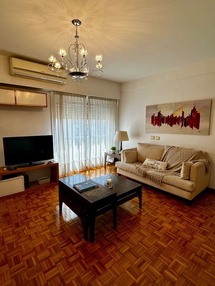 Amplio Y Luminoso 3 Ambientes En Recoleta - Argentine