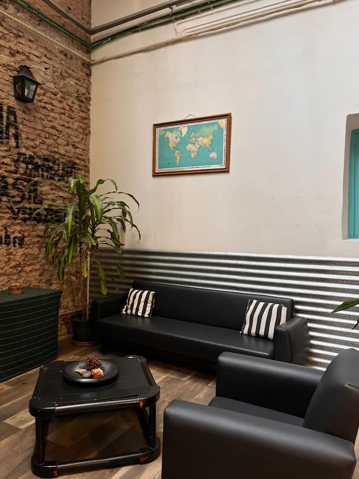 La Barca - Centro Bs As- Quíntuple Baño Compartido - Buenos Aires