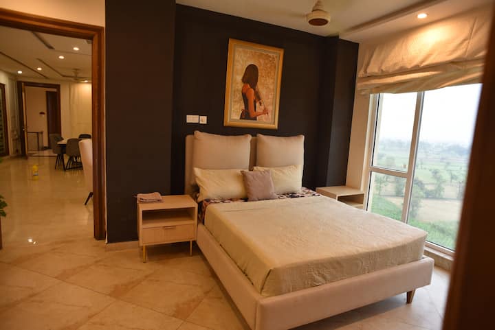 Epic View 2br Penthouse Dha 8 Opp Airport Raya - 拉哈爾