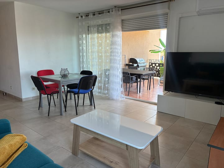 Appart Lumineux 4 Pers, Clim Et Grande Terrasse - Castries
