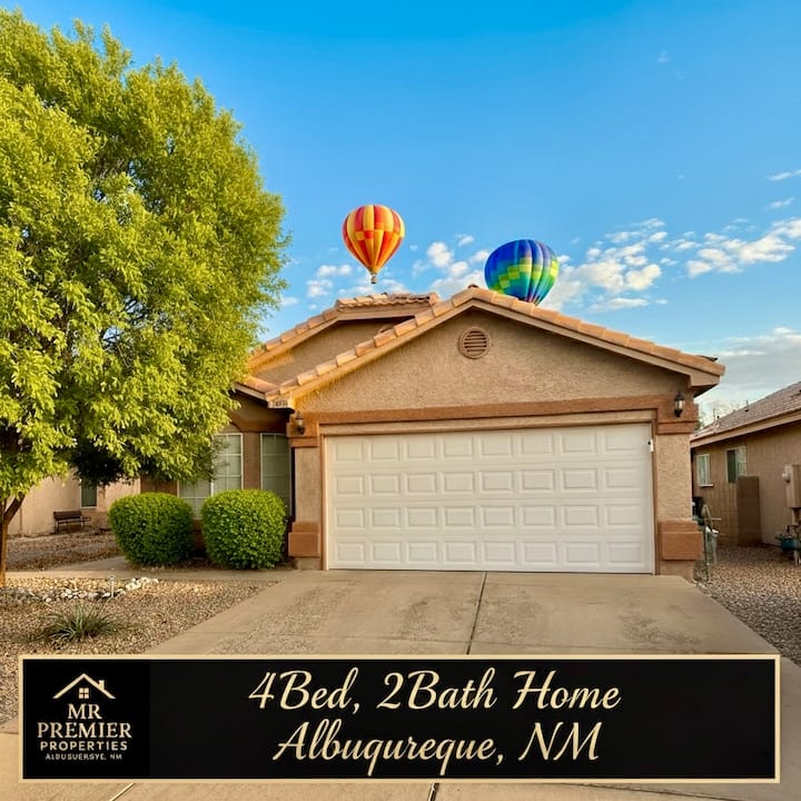 Family Centered Gated Community Home W/ Game Room - Albuquerque, NM