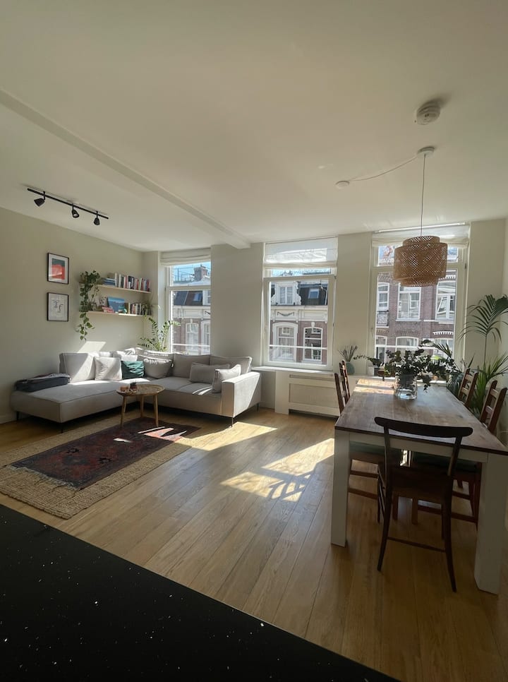 Beautiful Spacious De Pijp Apartment By The Amstel - Ámsterdam