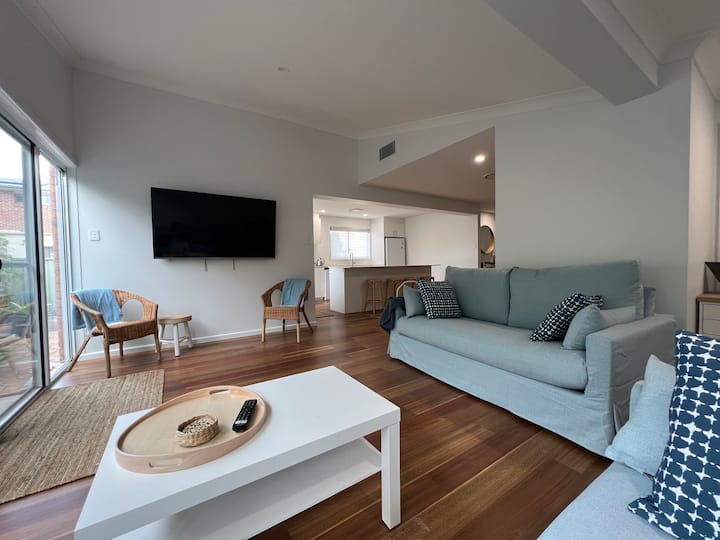 Hidden Gem In The Rocks - South West Rocks