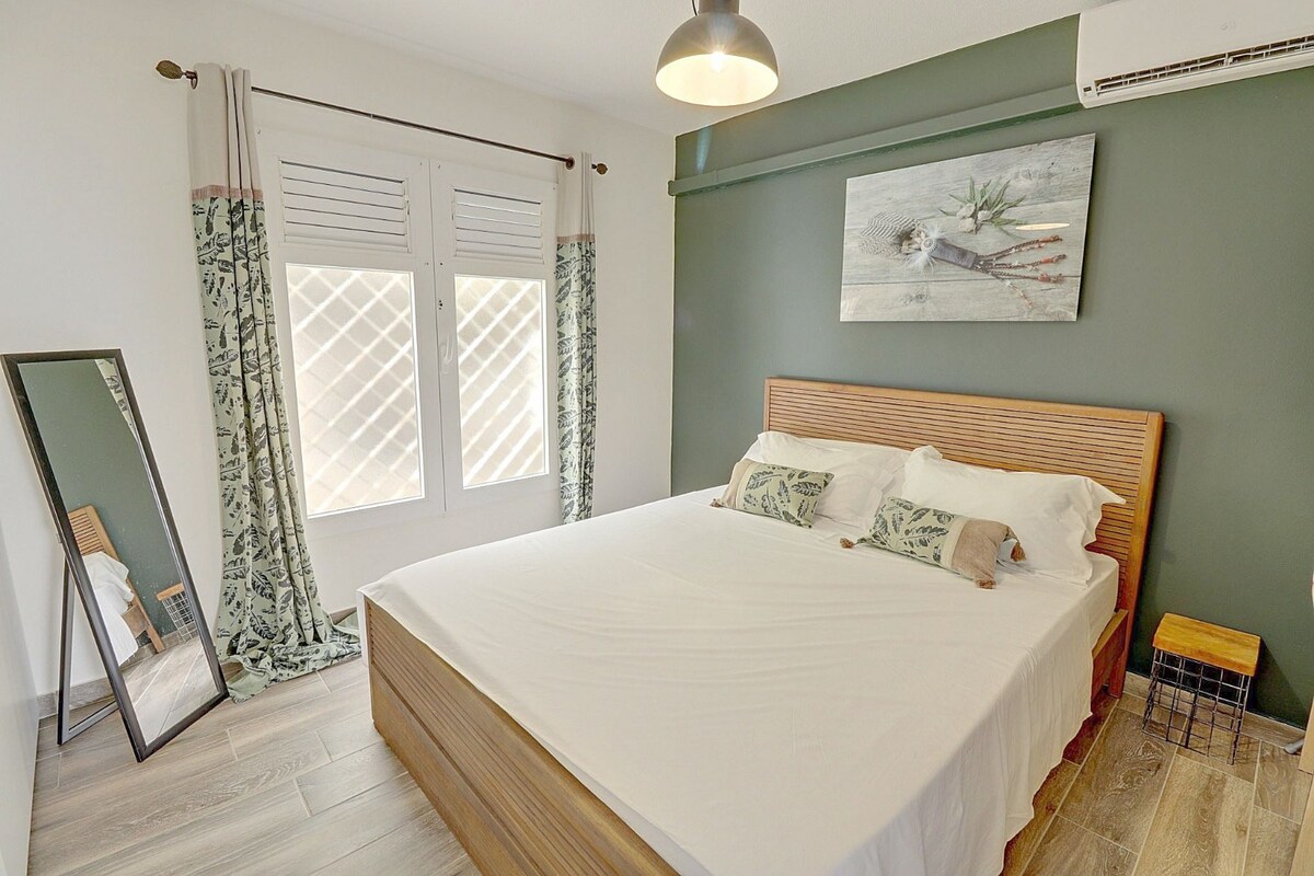 Nice cozy apartment with ocean view - Airbnb
