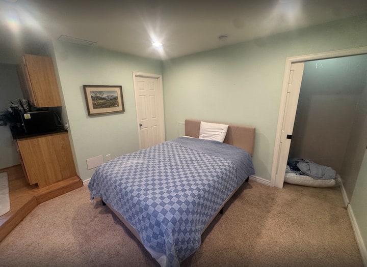 Red Rocks Cave - Lakewood, CO