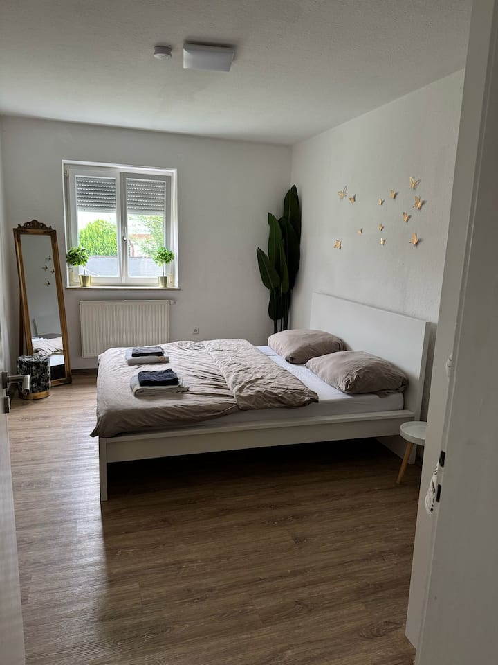 (3) Große Wohnung Mit 3 Zimmer Nähe Salzburg - Salzburg